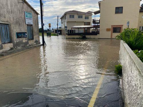 Houses and roads flooded, civil defence on the ready as yellow weather ...