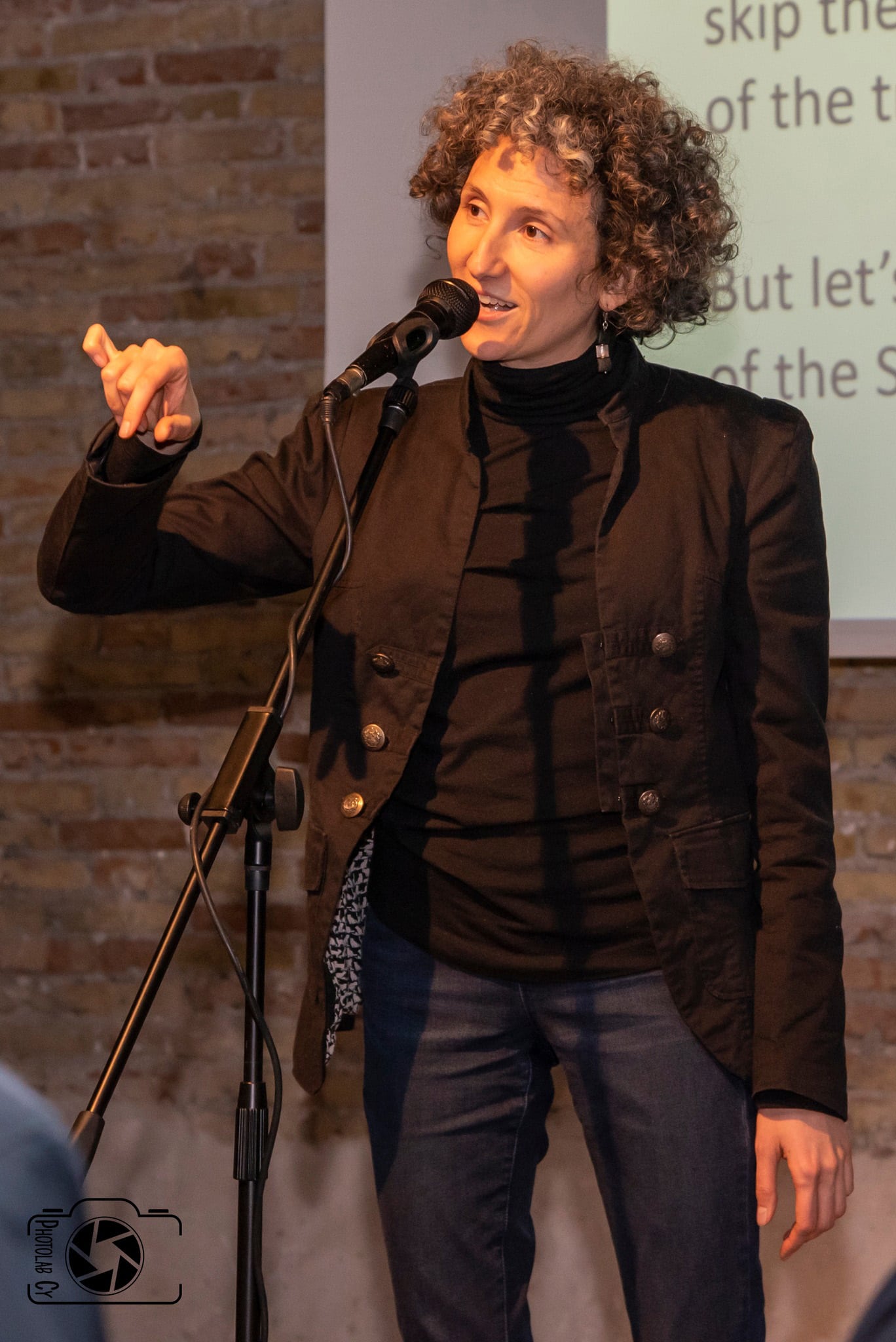 Poetry becomes emotional explosion | Cyprus Mail