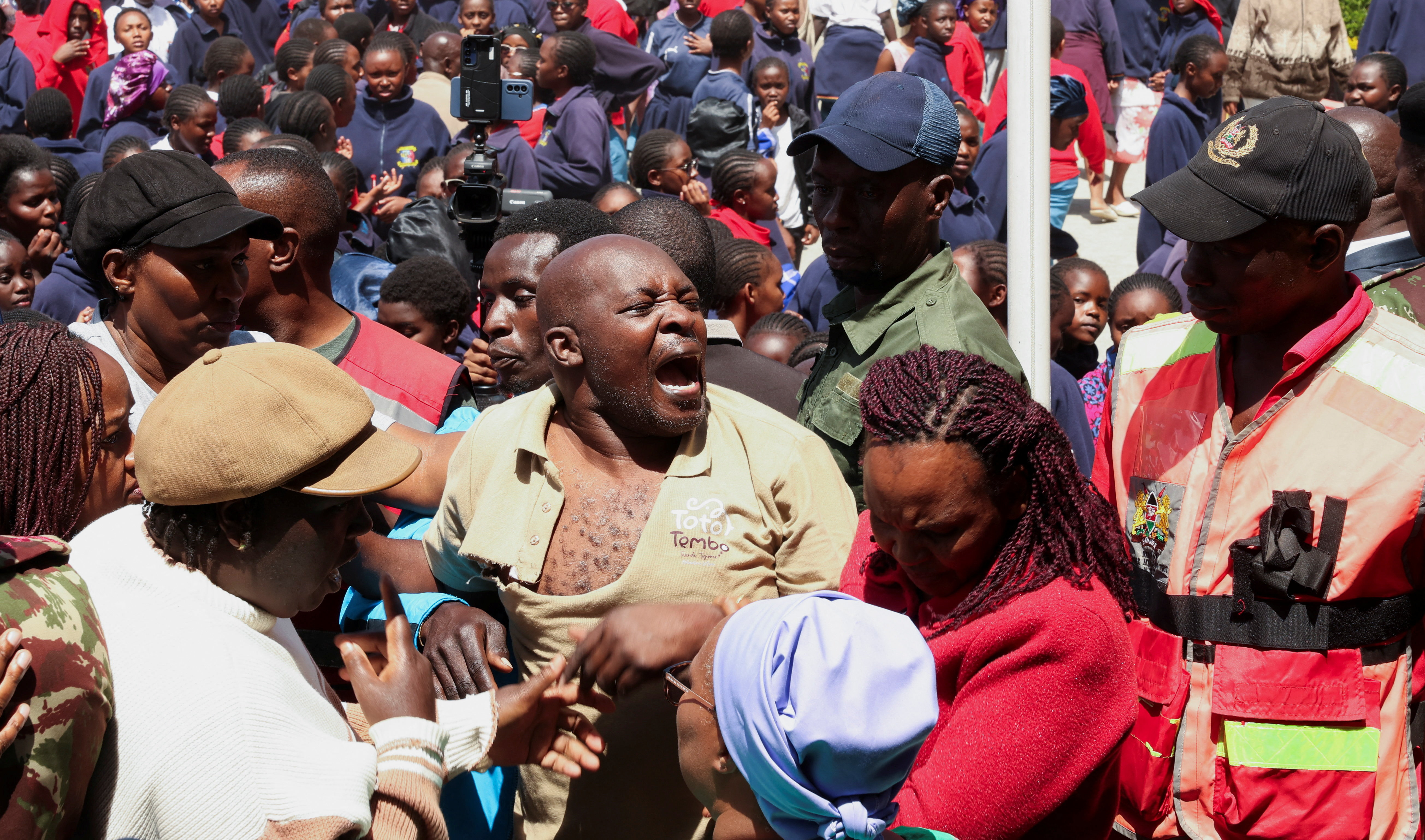 Kenyan girls' school fire kills 16 students, injures 79 | Cyprus Mail